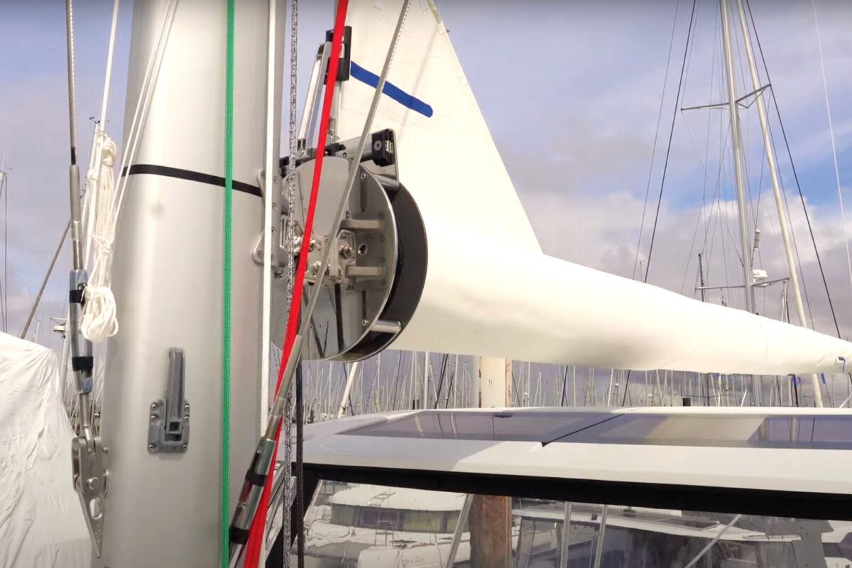 New Lagoon in-boom furler - Ancasta